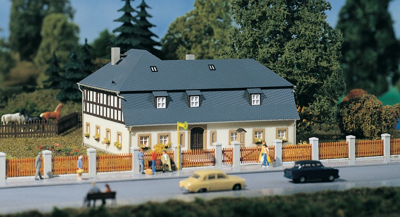 AU11385 Dům obytný Mühlenweg 1 | H0 Stavby Auhagen | H0 Stavby ...